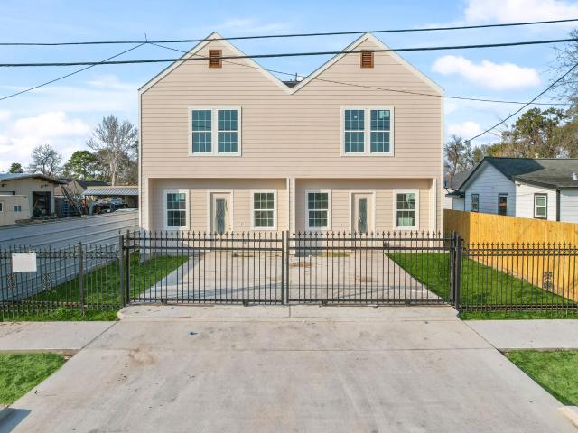 721 Doverside St, Houston, TX 77022 | MLS #50158 | Compass
