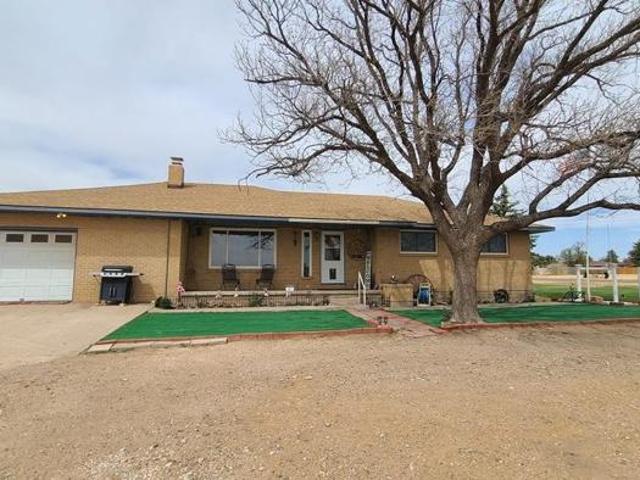 721 E Maplewood Ave, Walsh, CO 81090