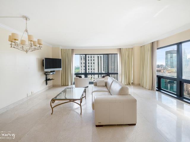721 Fifth Avenue, New York, NY