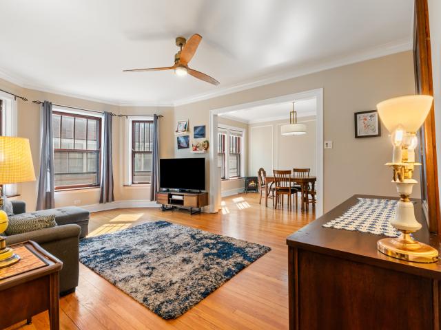 721 Hinman Avenue # 2W
