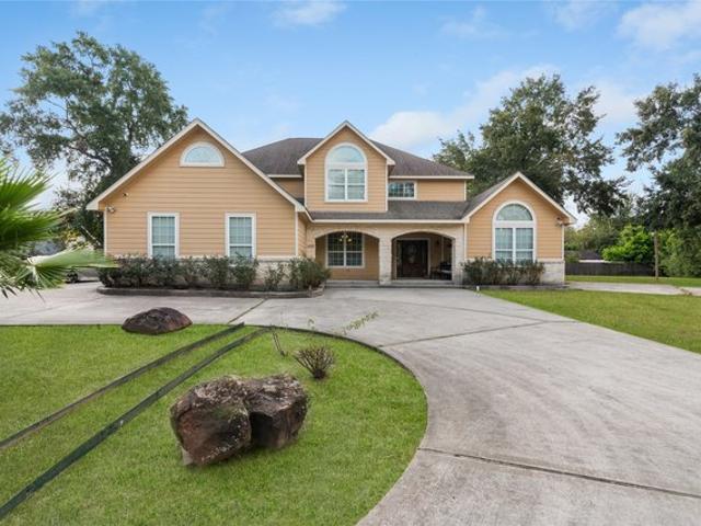 721 Oak Hill Ln, Pinehurst, TX 77362