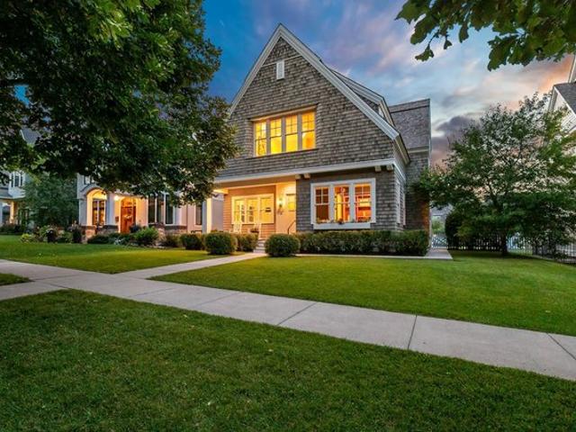 721 Osceola Ave, Saint Paul, MN 55105