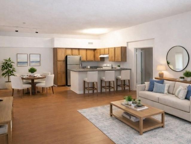 721 Lyons Rd Apt 15207, Coconut Creek, FL 33063