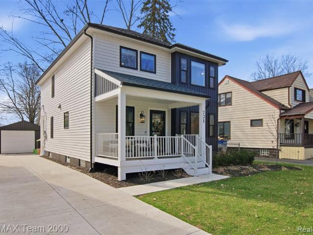 721 N Alexander Avenue