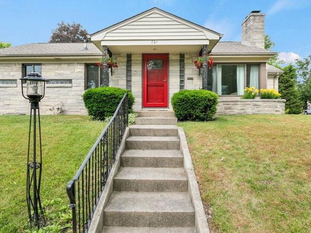 721 N Coquillard Dr, South Bend, IN 46617