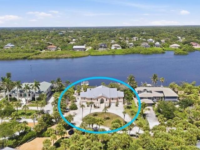 721 N Manasota Key Rd, Englewood, FL 34223