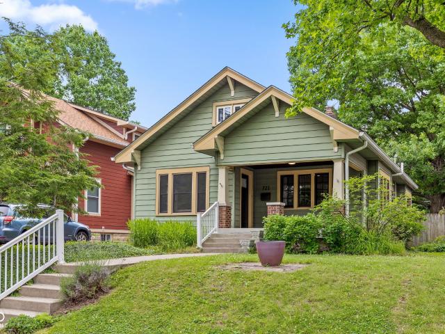 721 N Riley Avenue