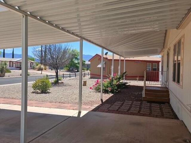 721 S Shallow Brook Loop