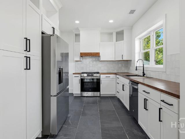 721 W 47th Street