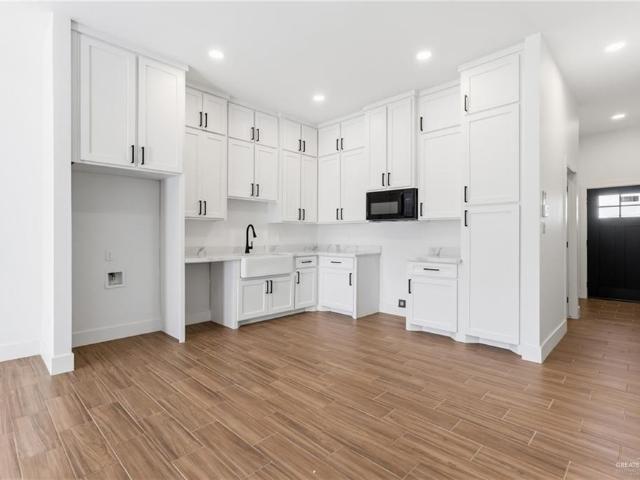 721 W 25th Street