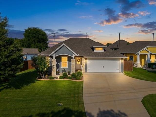 721 W Kimball St, Mansfield, TX 76063