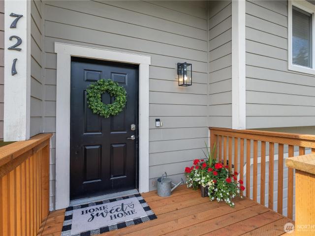 721 W Sunset Court