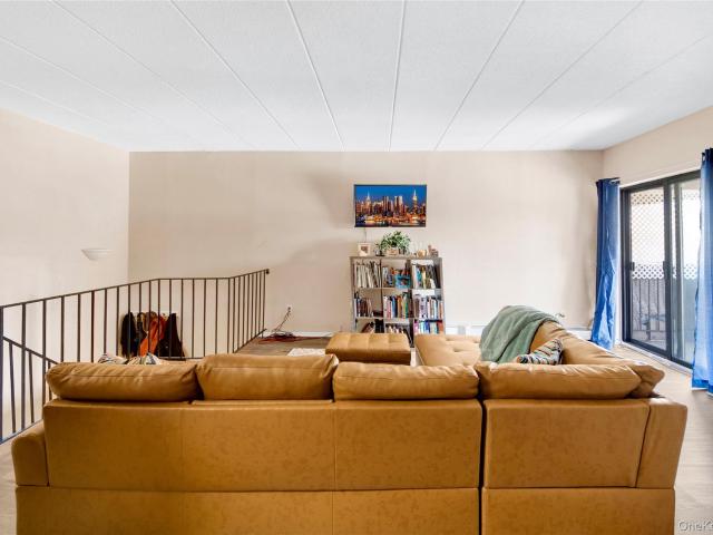 721 Thieriot Avenue