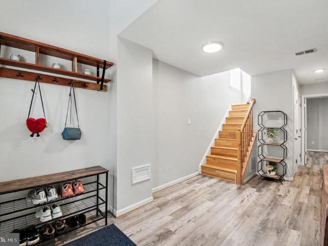 721 Vanderbilt Terrace SE