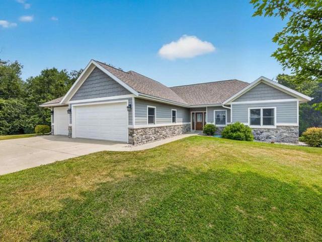 7224 Kickaboo Rd, Waunakee, WI 53597