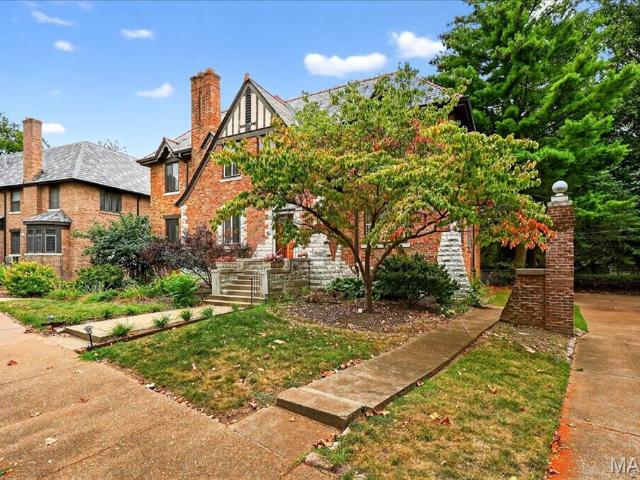 7224 Pershing Ave, University City, MO 63130 | MLS #26003 | Compass