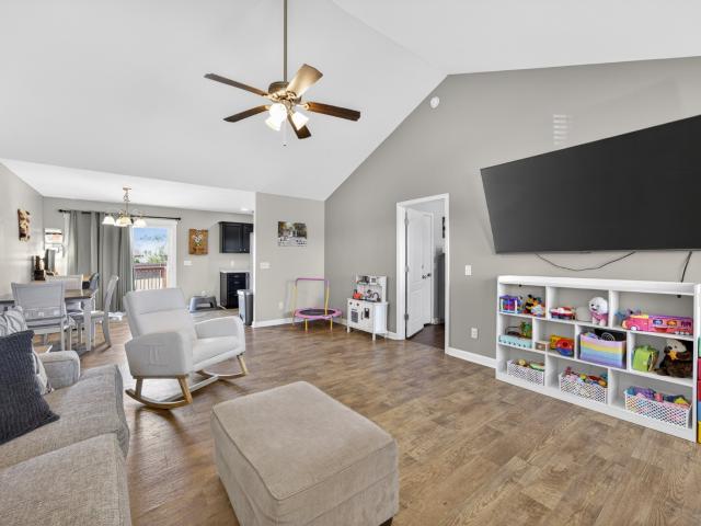 7224 Southfork Rd