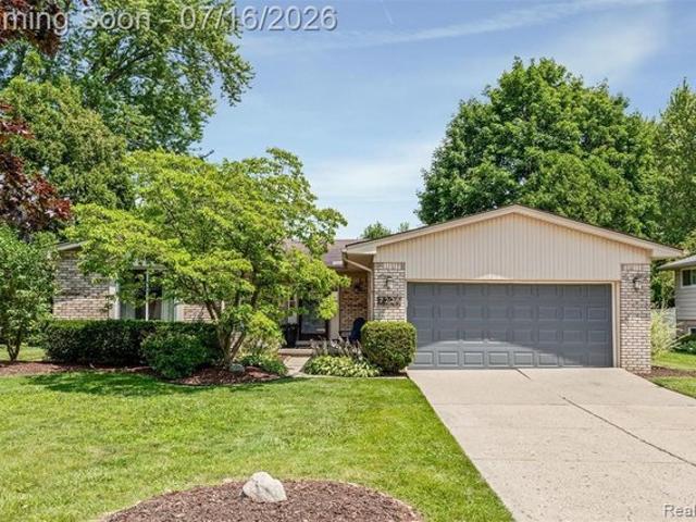 7226 Camelia Ct, Canton, MI 48187