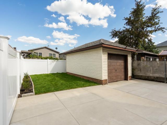 7226 Kennedy Blvd