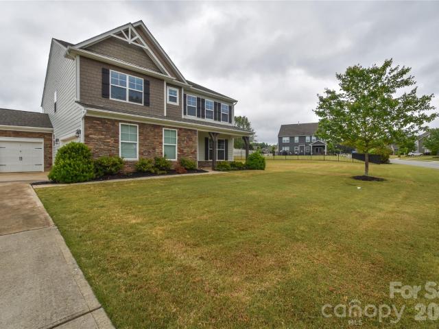 7227 Adirondack Dr, Denver, NC 28037 | MLS #4376 | Compass