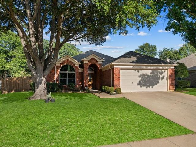 7228 Cross Keys Dr, North Richland Hills, TX 76182