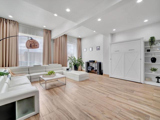 7228 39th Street # 1E