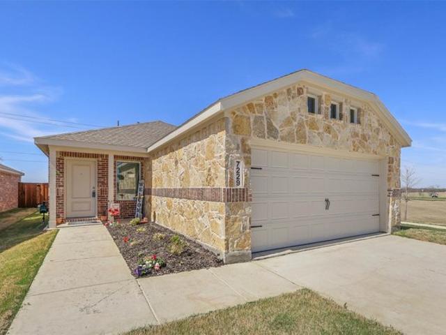 7229 Adderly Rd, Pilot Point, TX 76258