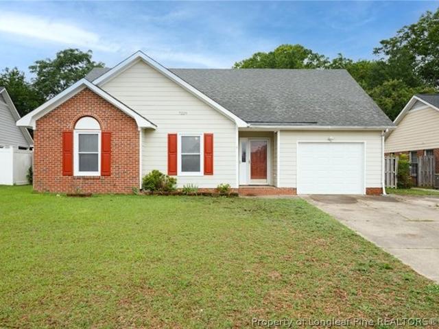 7229 Tollhouse Dr, Fayetteville, NC 28314