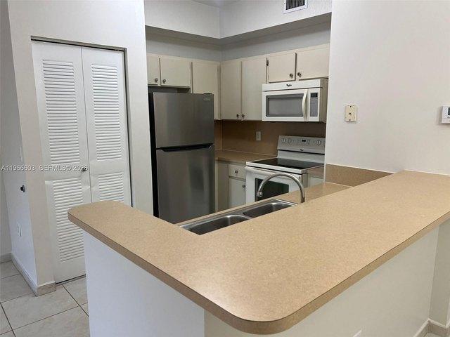 7220 NW 114th Ave Apt 307, Doral, FL 33178