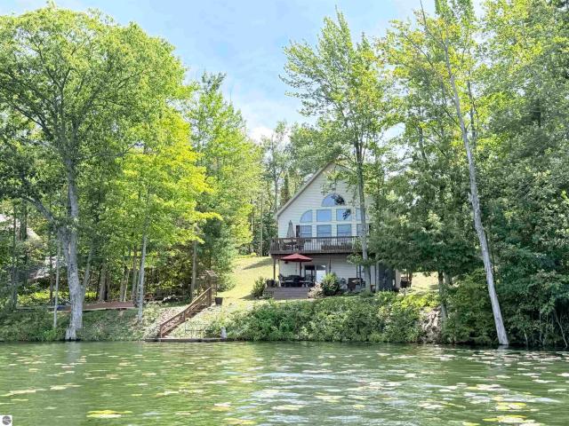 7220 Leelanau