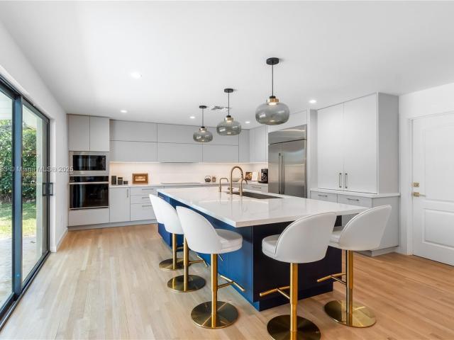 7220 SW 107th Terrace, Pinecrest, United States, FL