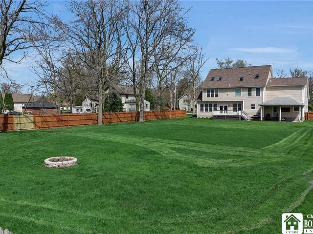 7220 Schultz Road