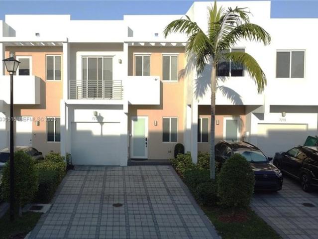7221 NW 103rd Path, Doral, FL 33178