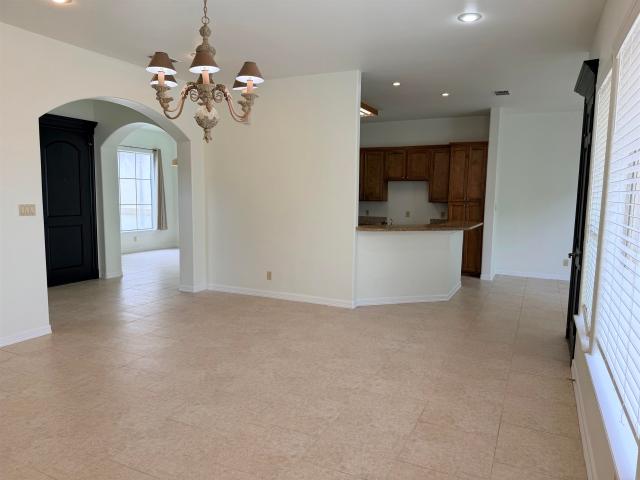 7221 Lake Victoria Rd