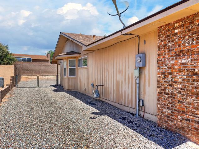 7221 Sunlight Peak Drive NE