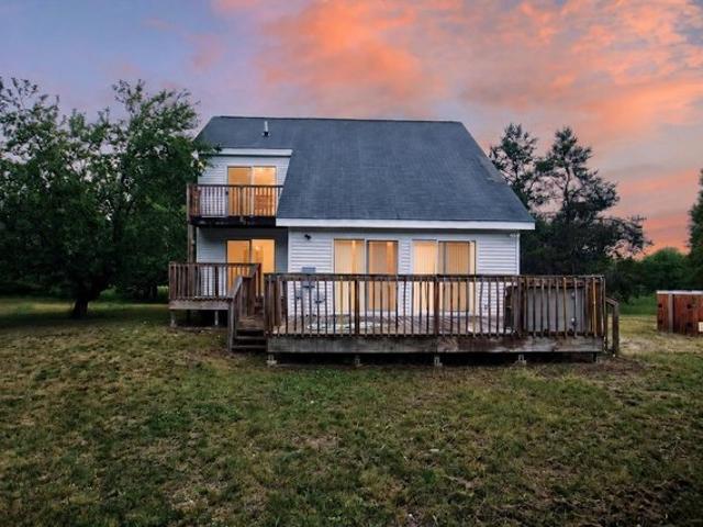 7221 S Military Rd, Grayling, MI 49738