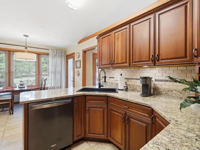 7221 W Hartford Court