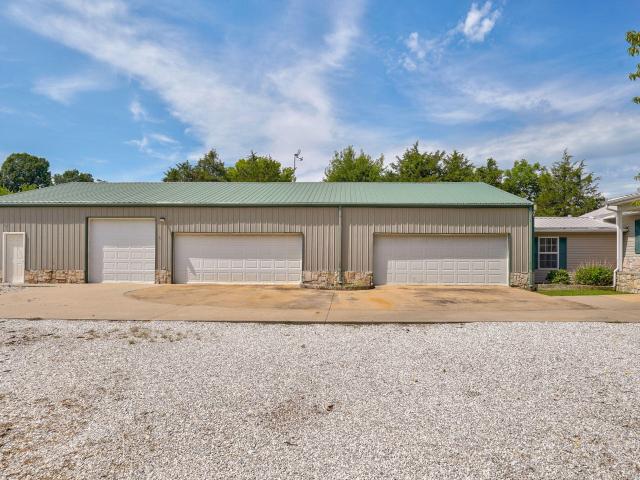 7222 N Farm Road 203
