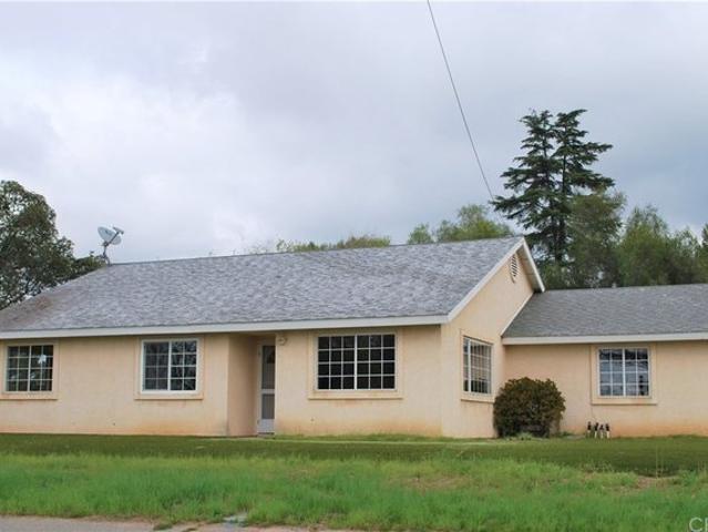 722 8th St, Ramona, CA 92065
