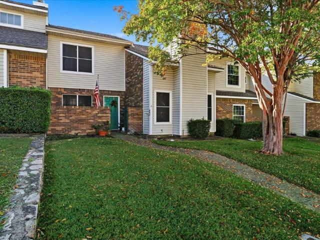 722 Creekwood Ct, Lewisville, TX 75067 | MLS #21105