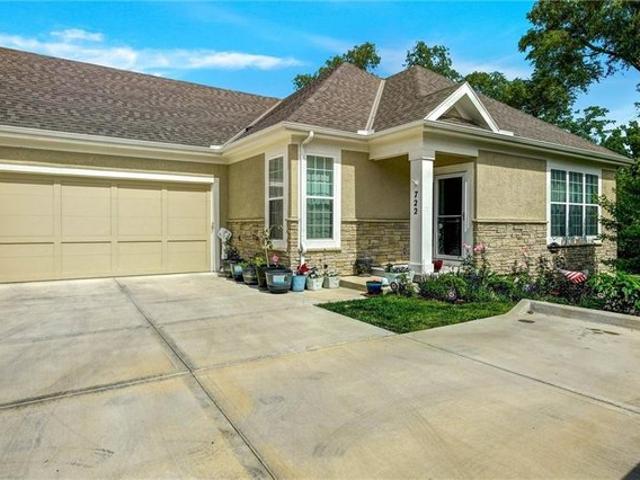 722 E 110th Ter, Kansas City, MO 64131