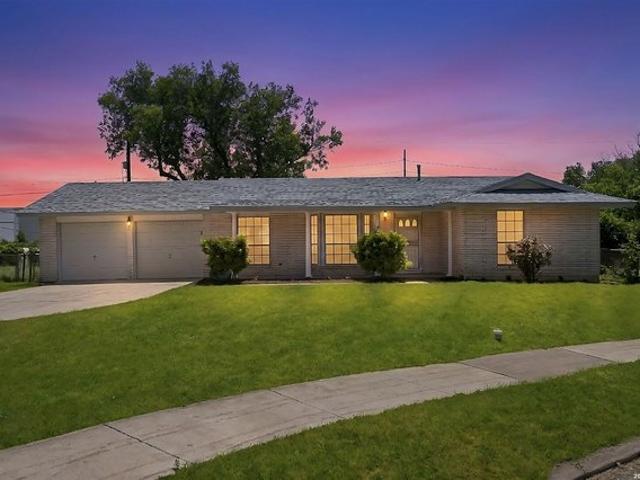 722 Knotty Oak Trl, San Antonio, TX 78220