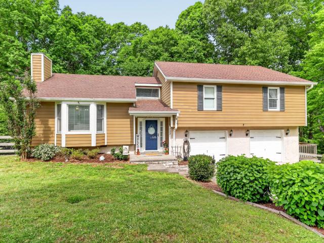 722 Lone Oak Dr