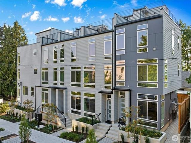 722 N 36th St, Seattle, WA 98103