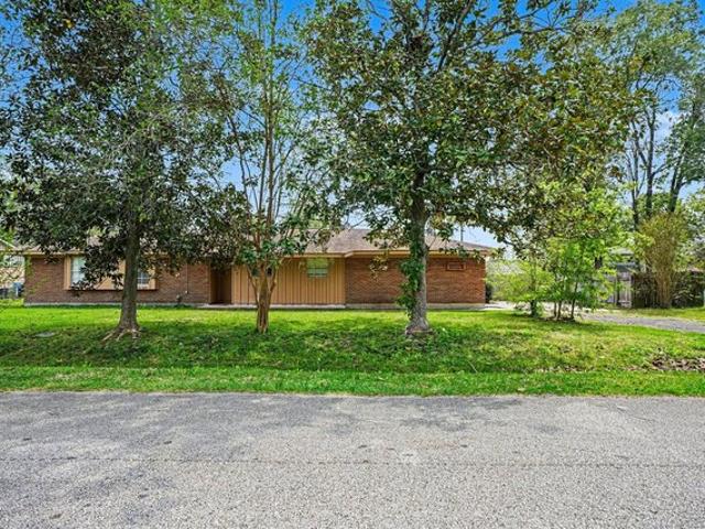722 N Fall Creek Dr, Houston, TX 77336
