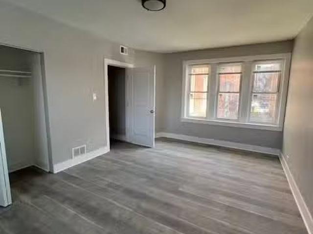 722 North Austin Boulevard 1W 722 North Austin Boulevard