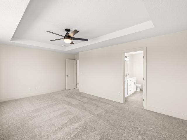 722 NE Crossing Oaks Drive