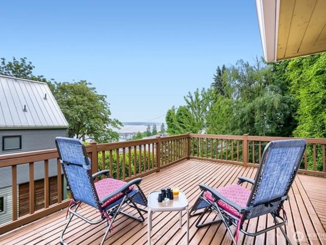 722 S 31st Ave, Seattle, WA 98144
