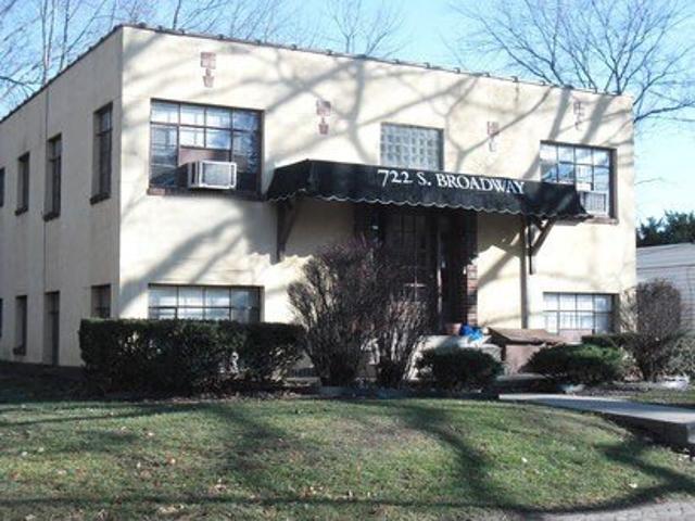 722 S Broadway Ave, Urbana, IL 61801