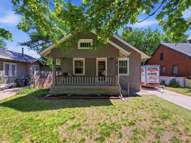 722 S Chautauqua Ave, Wichita, KS 67211